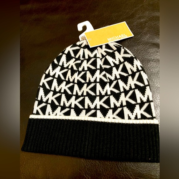 MICHAEL Michael Kors | Accessories | Nwt Michael Michael Kors Knit ...